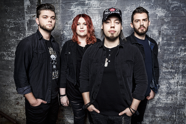 Stone Broken, interview racontée par un tabouret | Songazine